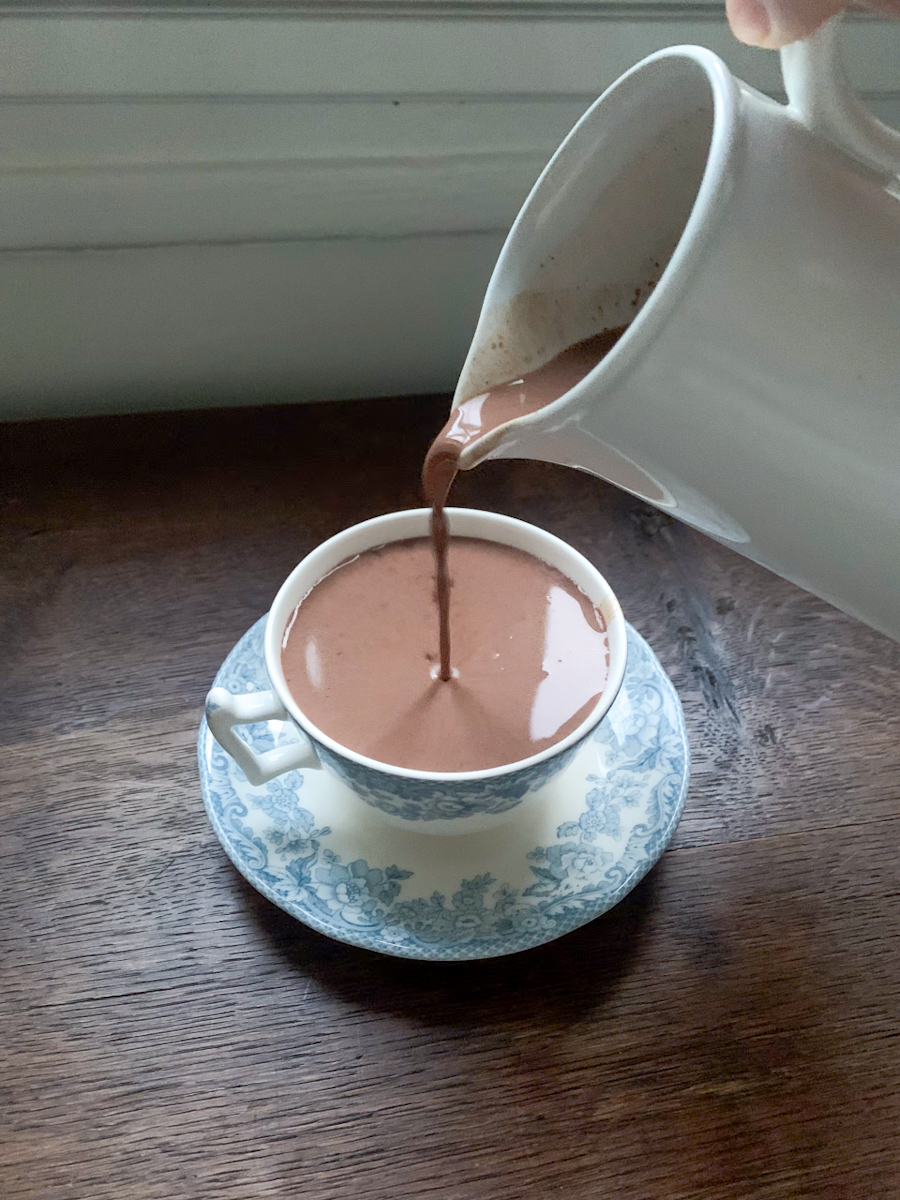 Chocolat chaud français - Bougie dans la cuisine